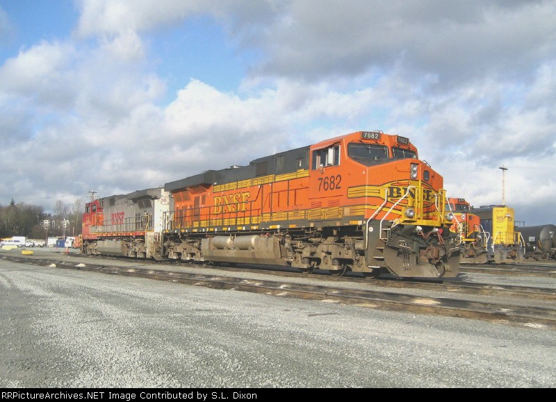 BNSF 7682-736 @ Delta Yard
